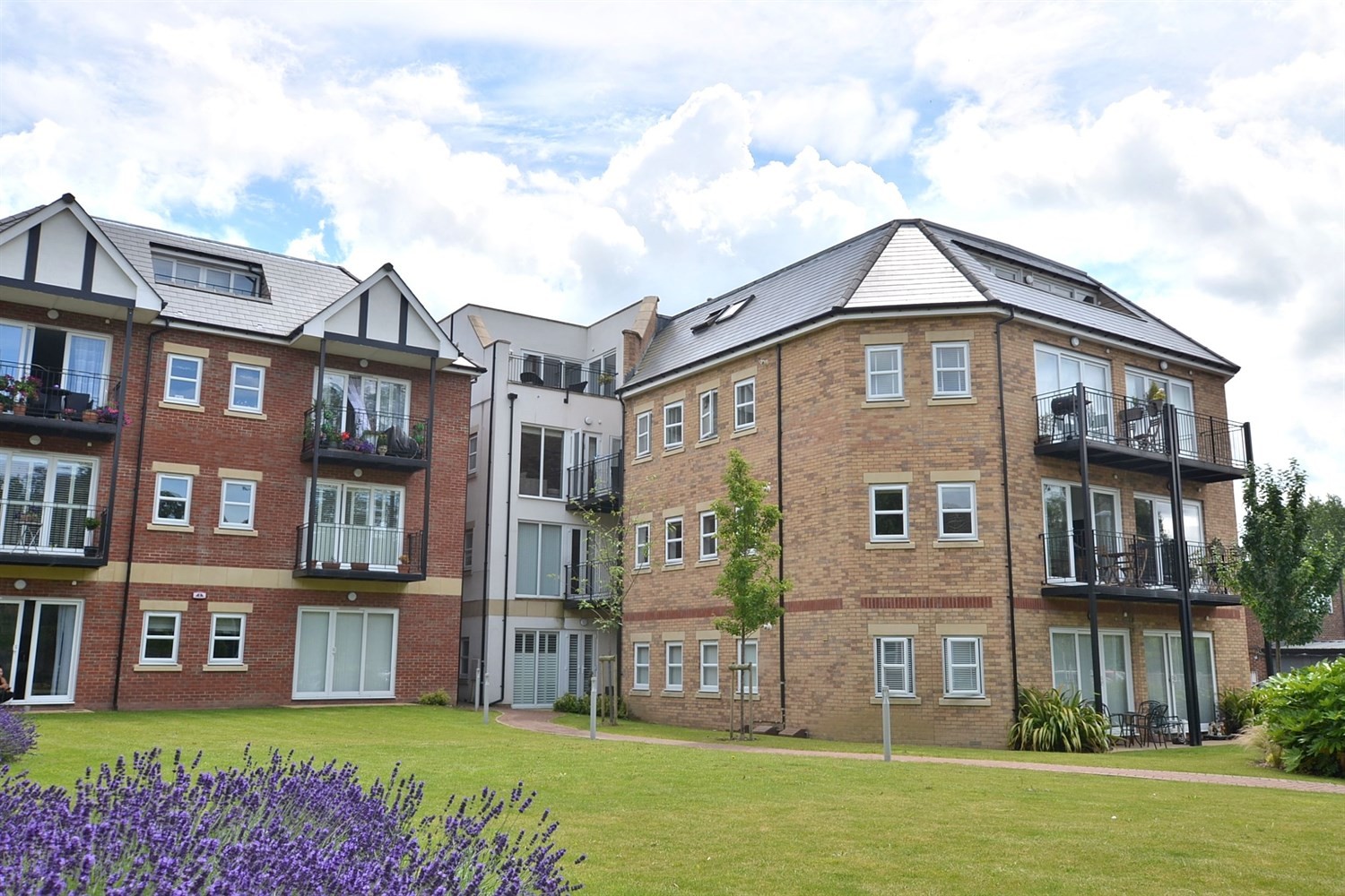 Monroe House, Church Hill, Loughton IG10 - Spencer Munson Property Services