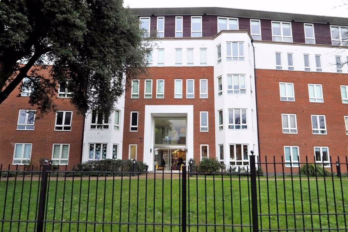 Regency Court, South Woodford, London - Spencer Munson Property Services