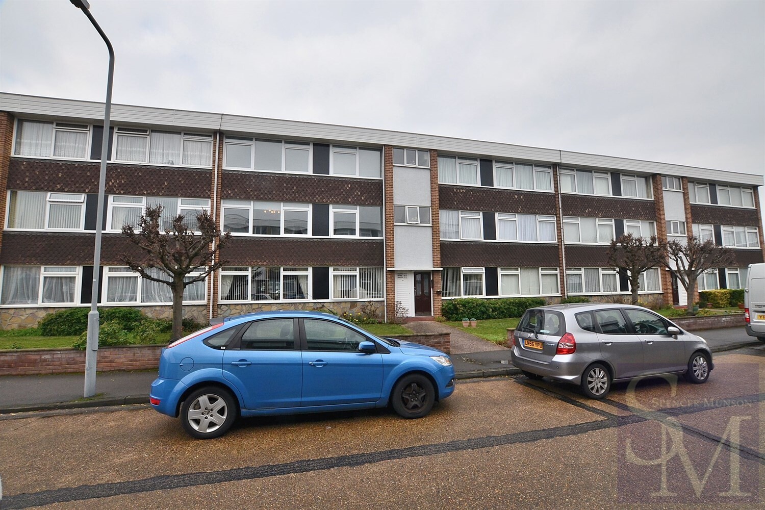 Barton Meadows, Barkingside IG6 - Spencer Munson Property Services Barton Meadows, Barkingside IG6 - Spencer Munson Property Services