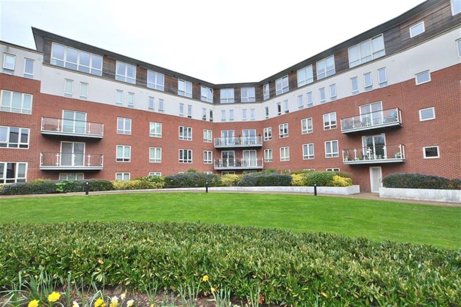 Regency Court, E18 - Spencer Munson Property Services