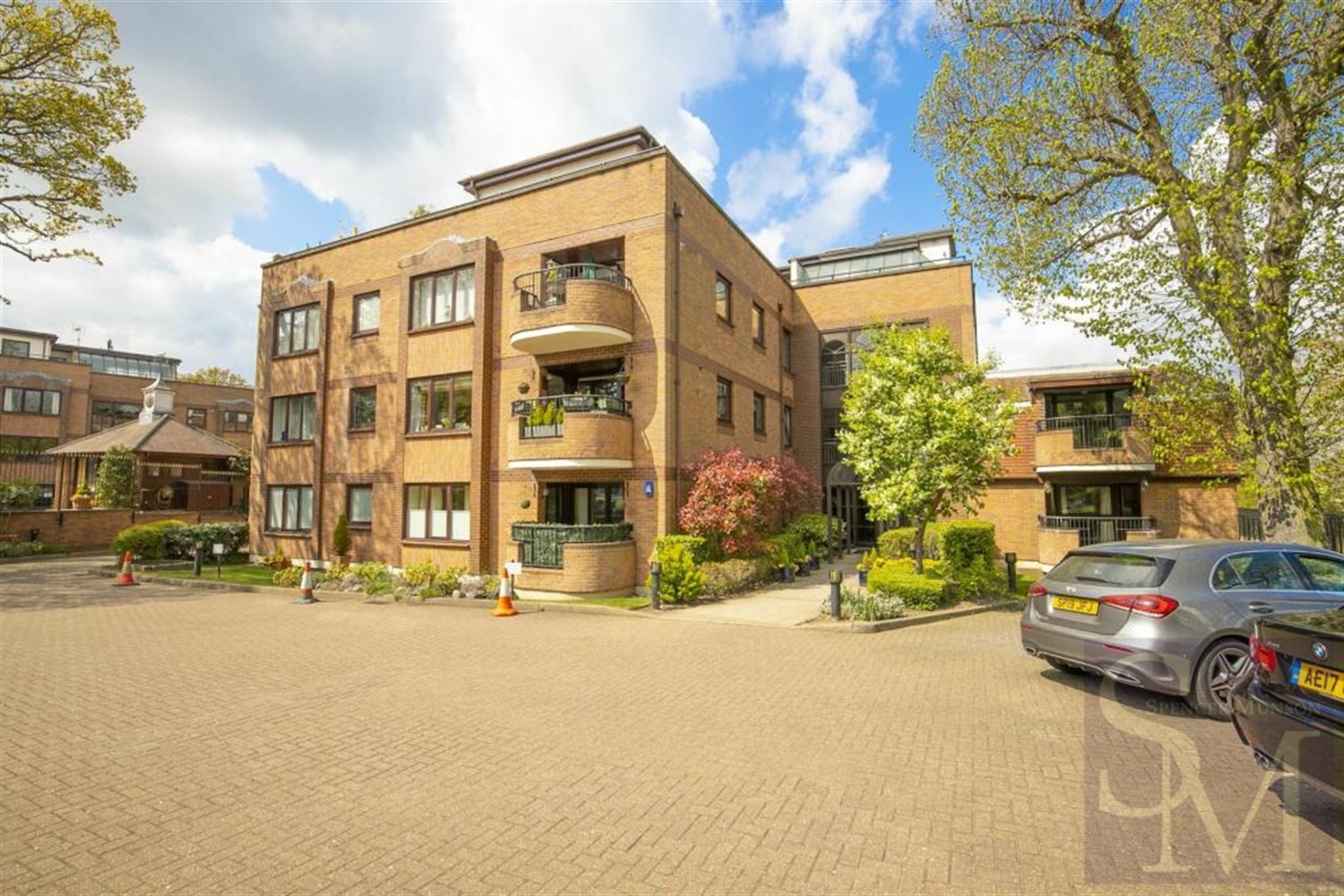 Forest Heights, Buckhurst Hill, IG9 - Spencer Munson Property Services